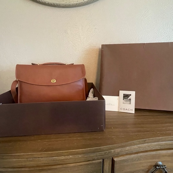 Coach | Bags | Authentic Leather Lexington Leather Briefcasemessenger ...